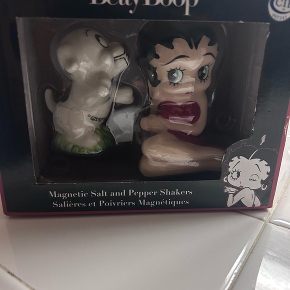 Betty Boop | Kitchen | Betty Boop Red And Black Kitchen Tools Set ...